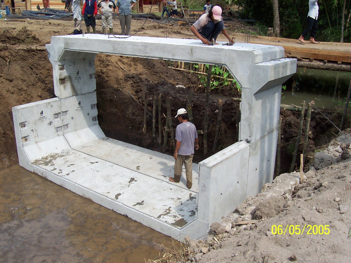 RCBC Top Bottom - PT. LISA CONCRETE INDONESIA