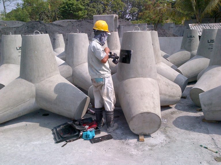 Tetrapod - PT. LISA CONCRETE INDONESIA